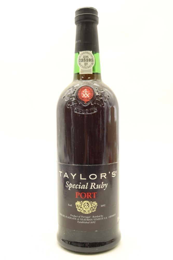 (1) Taylor Fladgate Special Fine Ruby Port, Portugal