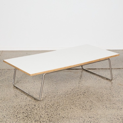 A Minimal Modern Coffee Table