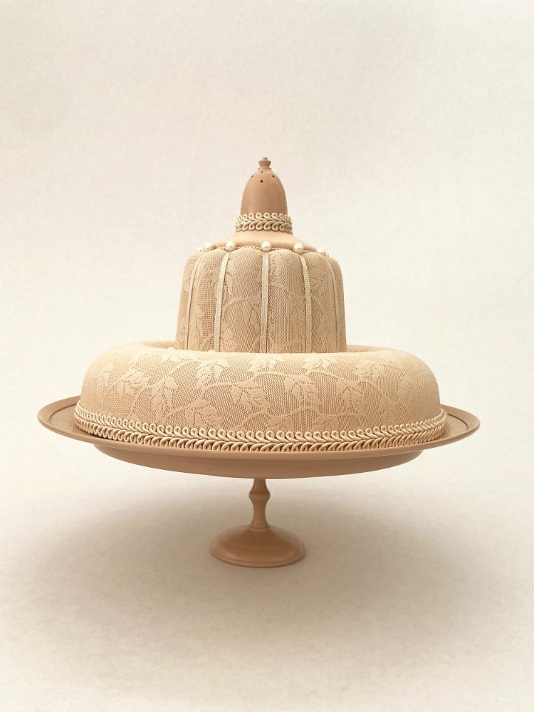 VICTORIA MCINTOSH The Desserts of Discontent - cake 3