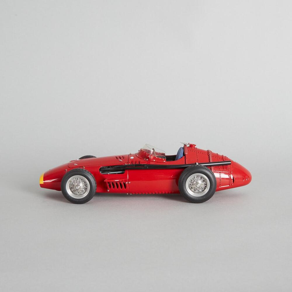 Maserati 250F 1957 CMC Models 1/18