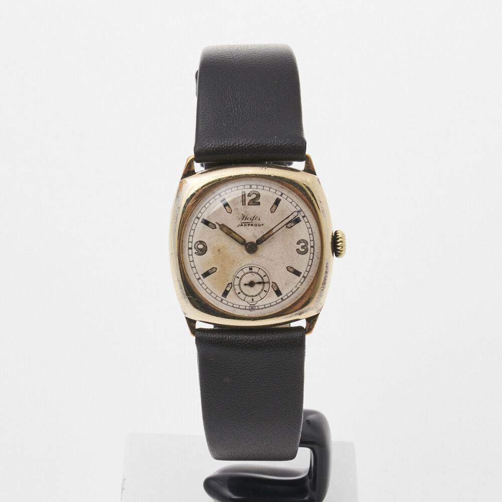 Circa 1930's, Hafis 9ct Yellow Gold watch