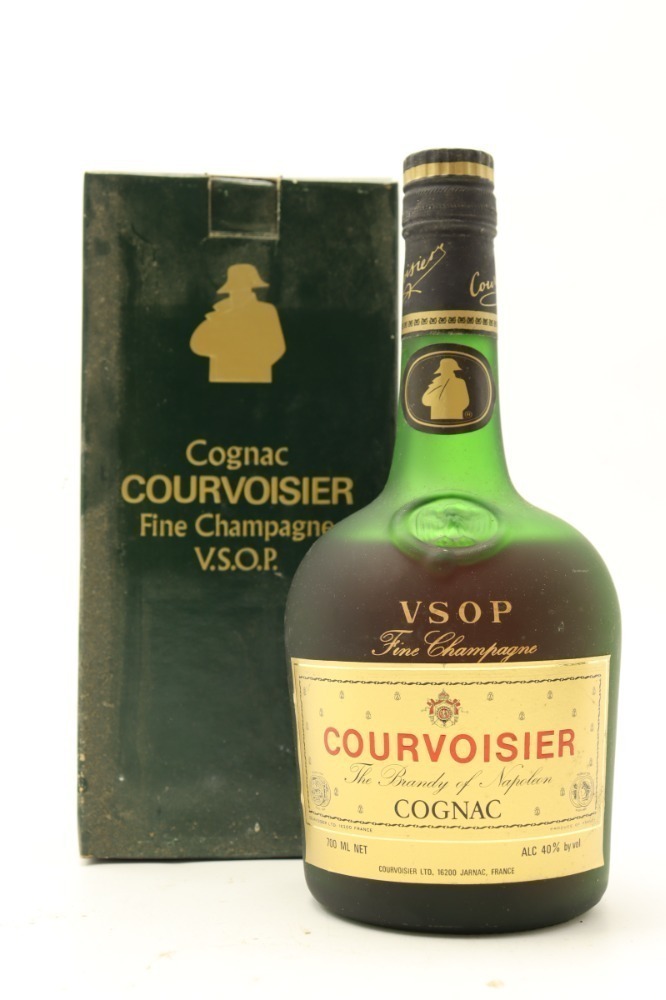 (1) Courvoisier VSOP Cognac, 40% ABV (GB)