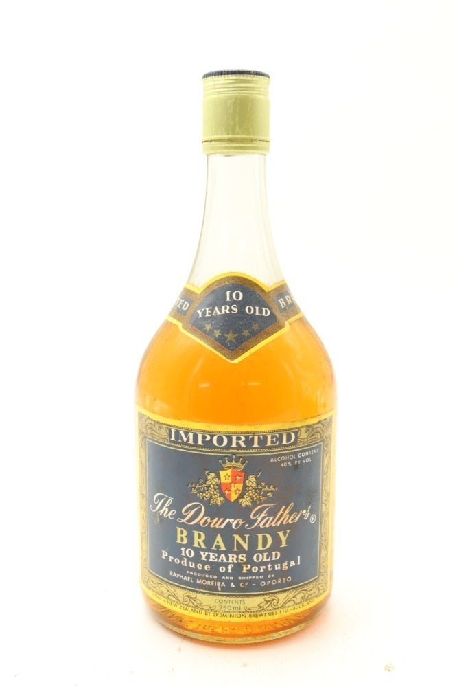 (1) The Douro Fathers Brandy 10 Years Old, 40% ABV, 750ml