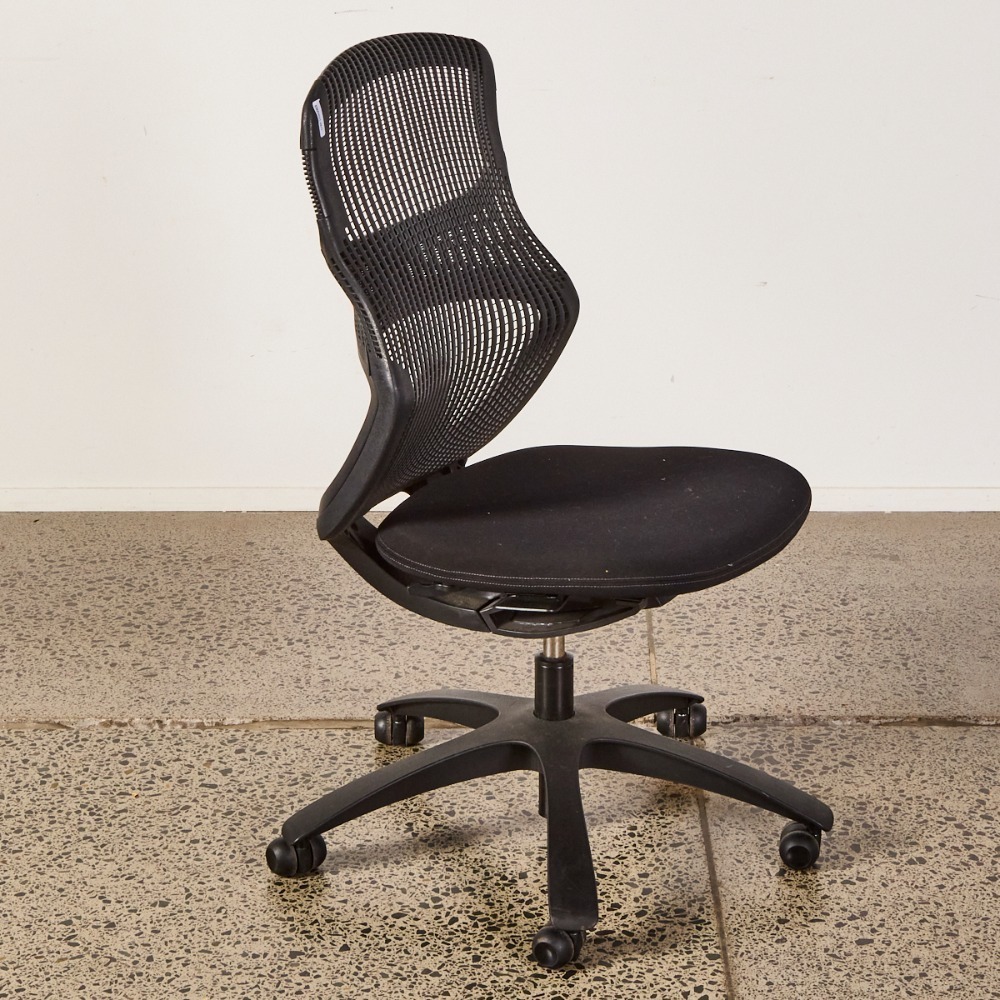 A Formway Be Desk Chair