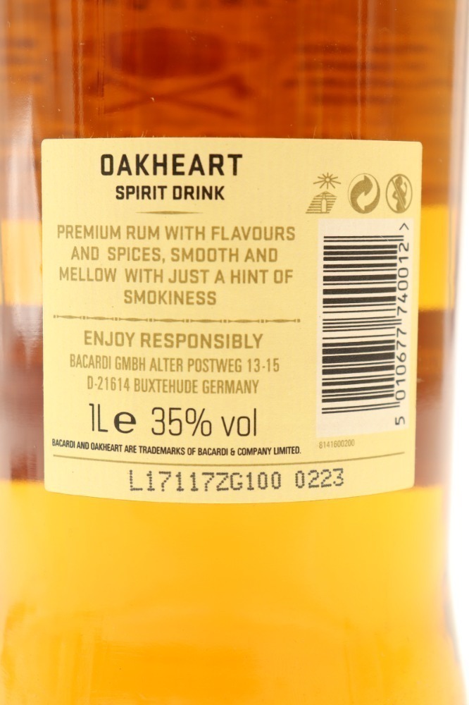 (2) Bacardi Oakheart Spiced Rum, 35% ABV, 1000ml