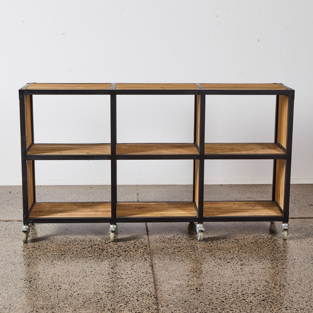 An Industrial Storage Unit on Castors by Karpenter