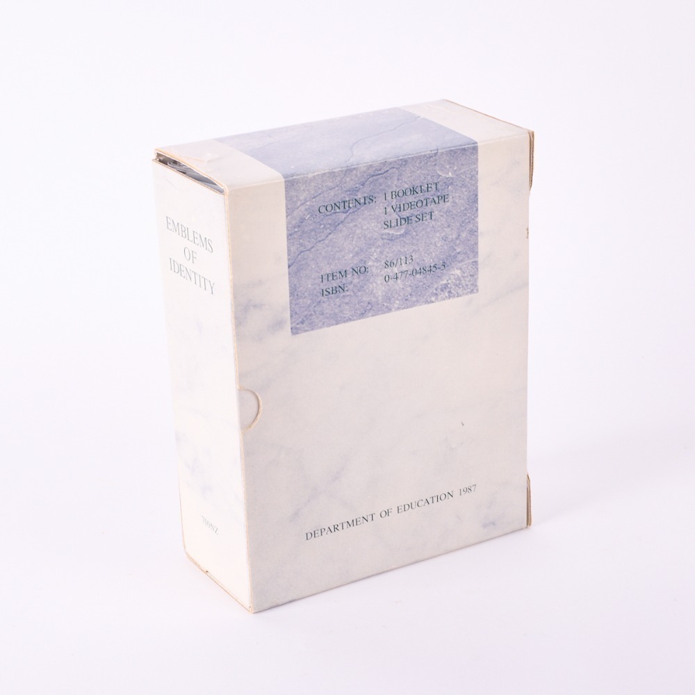 Emblems of Identity, Painting, Carving and Maori-Pakeha Understanding ...